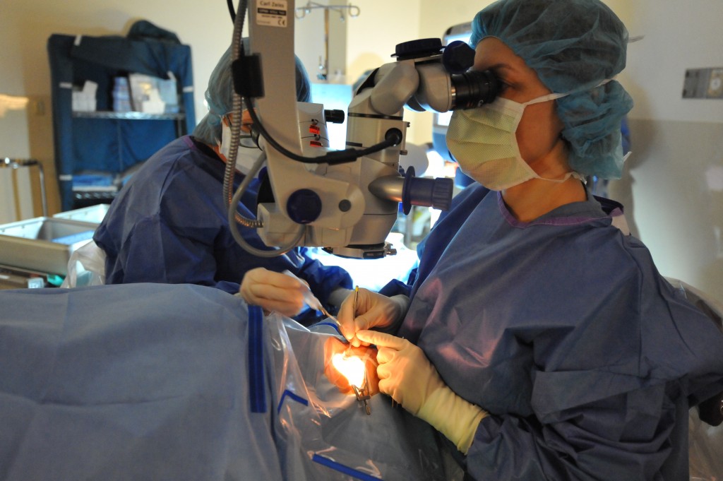 Cataract Surgery Complications and Risks: Types And Tips